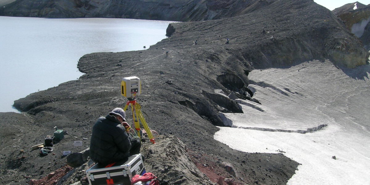 Lahar researchers capture flood of information - Earth Sciences New ...
