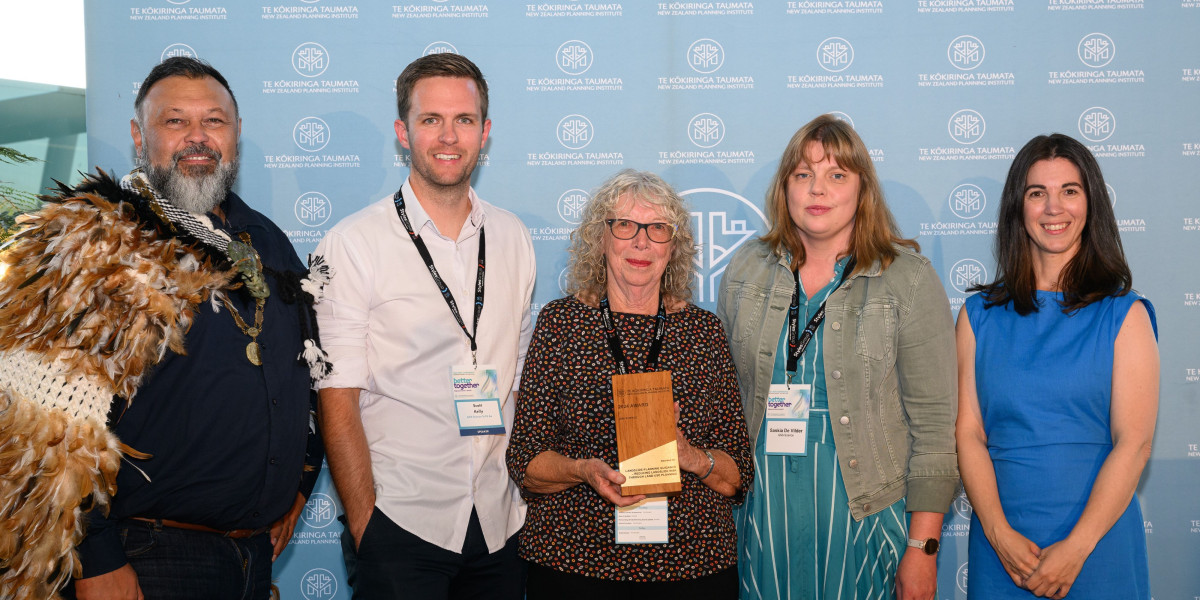 Landslide Planning Guidance takes home industry award - Earth Sciences ...